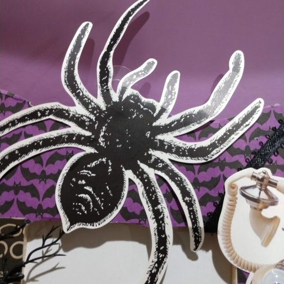 Wall Decor | Spider Spooky Halloween Frame | Poshmark